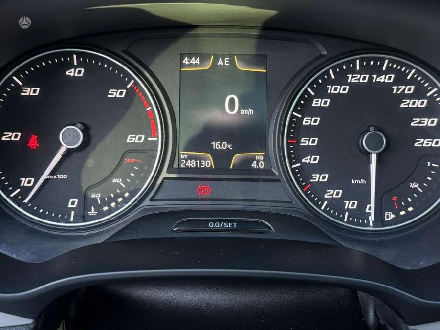 Pelēks SEAT Leon 2015 Tauragė, ar dzinēja tilpumu 1.97 L un nobraukumu 248 tūkst. km par 7000 €, foto 20 vietnē AUTOMOTO.COM.LV