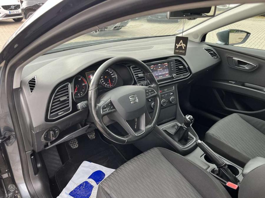 Grey SEAT Leon 2015 in Taurage, with an engine capacity of 1.60 L and mileage of 228 thousand km for 4900 €, photo 16 on AUTOMOTO.COM.LV