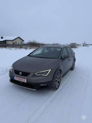 Pelēks SEAT Leon 2016 Kauņa, ar dzinēja tilpumu 1.97 L un nobraukumu 215 tūkst. km par 10555 €, foto 2 vietnē AUTOMOTO.COM.LV