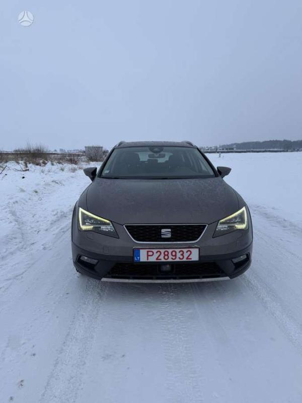 Pelēks SEAT Leon 2016 Kauņa, ar dzinēja tilpumu 1.97 L un nobraukumu 215 tūkst. km par 10555 €, foto 4 vietnē AUTOMOTO.COM.LV