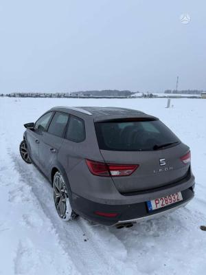 Pelēks SEAT Leon 2016 Kauņa, ar dzinēja tilpumu 1.97 L un nobraukumu 215 tūkst. km par 10555 €, foto 7 vietnē AUTOMOTO.COM.LV