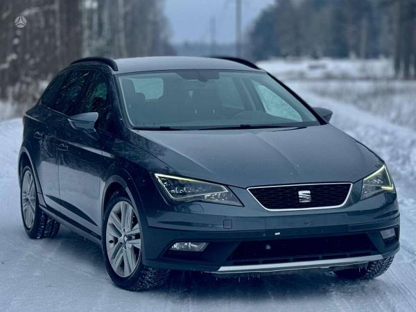 Grey SEAT Leon 2016 in Siauliai, with an engine capacity of 2.00 L and mileage of 300 thousand km for 6900 €, photo 2 on AUTOMOTO.COM.LV