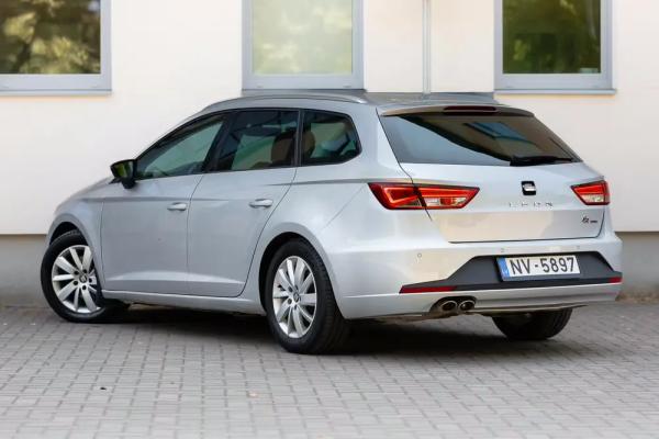 Grey SEAT Leon 2016 in Jelgava, with an engine capacity of 2.00 L and mileage of 159 thousand km for 7300 €, photo 4 on AUTOMOTO.COM.LV