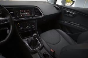 Grey SEAT Leon 2016 in Jelgava, with an engine capacity of 2.00 L and mileage of 159 thousand km for 7300 €, photo 12 on AUTOMOTO.COM.LV
