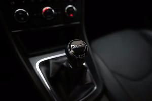 Grey SEAT Leon 2016 in Jelgava, with an engine capacity of 2.00 L and mileage of 159 thousand km for 7300 €, photo 15 on AUTOMOTO.COM.LV