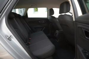 Grey SEAT Leon 2016 in Jelgava, with an engine capacity of 2.00 L and mileage of 159 thousand km for 7300 €, photo 19 on AUTOMOTO.COM.LV