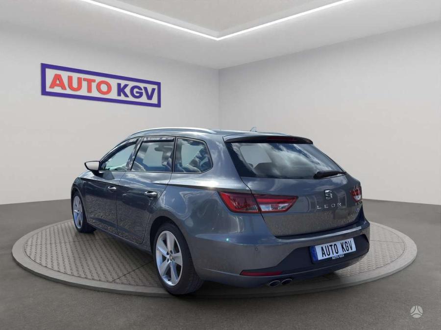Grey SEAT Leon 2016 in Kaunas, with an engine capacity of 2.00 L and mileage of 204 thousand km for 8499 €, photo 4 on AUTOMOTO.COM.LV