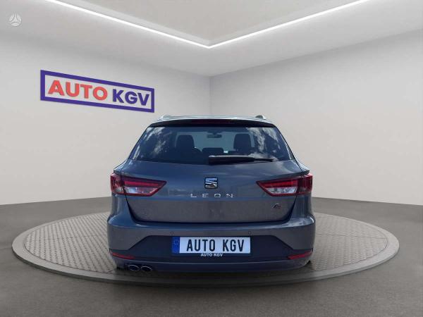 Grey SEAT Leon 2016 in Kaunas, with an engine capacity of 2.00 L and mileage of 204 thousand km for 8499 €, photo 4 on AUTOMOTO.COM.LV