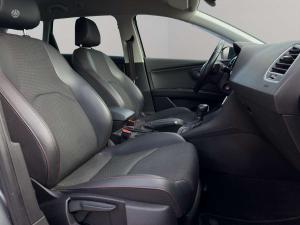 Grey SEAT Leon 2016 in Kaunas, with an engine capacity of 2.00 L and mileage of 204 thousand km for 8499 €, photo 9 on AUTOMOTO.COM.LV