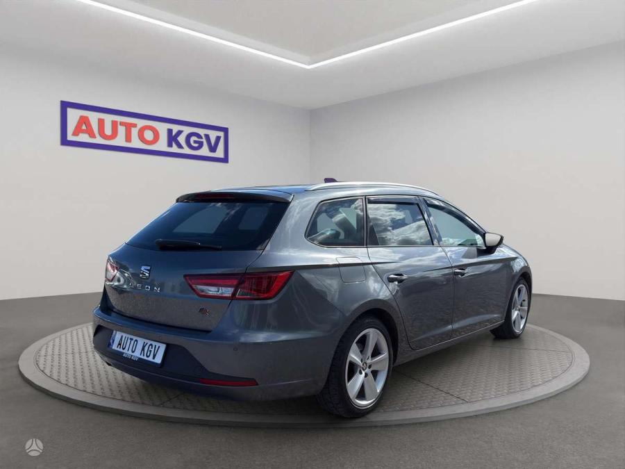 Grey SEAT Leon 2016 in Kaunas, with an engine capacity of 2.00 L and mileage of 204 thousand km for 8499 €, photo 6 on AUTOMOTO.COM.LV