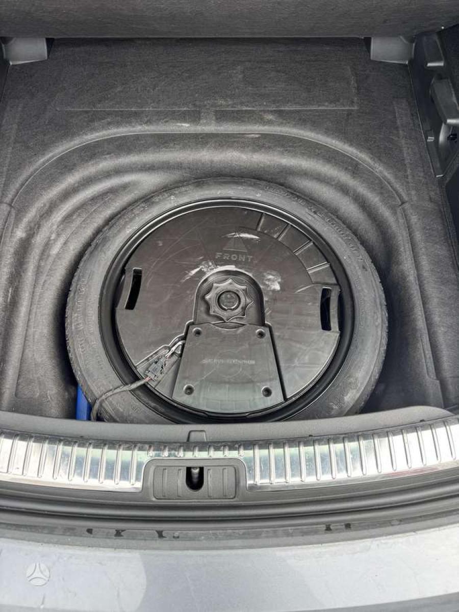 Grey SEAT Leon 2016 in Vilnius, with an engine capacity of 1.97 L and mileage of 295 thousand km for 8500 €, photo 33 on AUTOMOTO.COM.LV