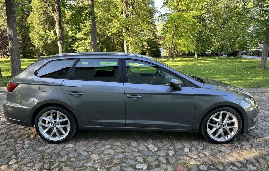Grey SEAT Leon 2016 in Kaunas, with an engine capacity of 1.97 L and mileage of 227 thousand km for 8990 €, photo 33 on AUTOMOTO.COM.LV