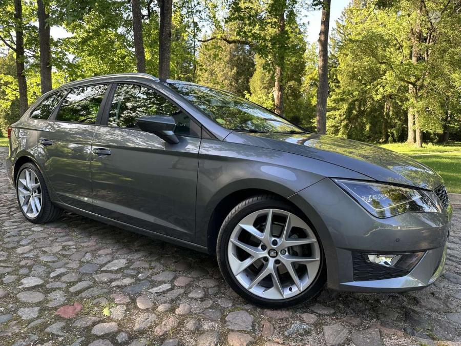 Grey SEAT Leon 2016 in Kaunas, with an engine capacity of 1.97 L and mileage of 227 thousand km for 8990 €, photo 3 on AUTOMOTO.COM.LV