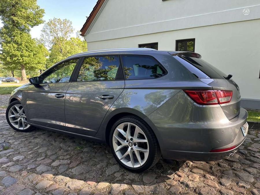 Grey SEAT Leon 2016 in Kaunas, with an engine capacity of 1.97 L and mileage of 227 thousand km for 8990 €, photo 4 on AUTOMOTO.COM.LV