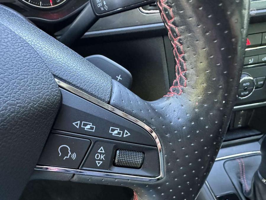 Grey SEAT Leon 2016 in Kaunas, with an engine capacity of 1.97 L and mileage of 227 thousand km for 8990 €, photo 12 on AUTOMOTO.COM.LV