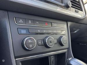 Grey SEAT Leon 2016 in Kaunas, with an engine capacity of 1.97 L and mileage of 227 thousand km for 8990 €, photo 16 on AUTOMOTO.COM.LV
