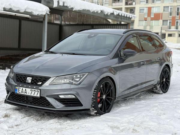Pelēks SEAT Leon 2017 Viļņa, ar dzinēja tilpumu 1.98 L un nobraukumu 138 tūkst. km par 17900 €, foto 2 vietnē AUTOMOTO.COM.LV