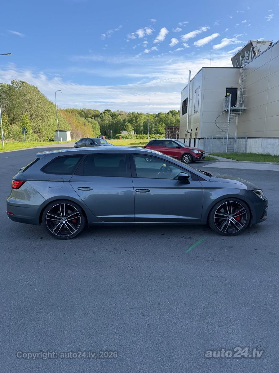 Grey SEAT Leon 2017 in Tallinn, with an engine capacity of 2.00 L and mileage of 201 thousand km for 16900 €, photo 5 on AUTOMOTO.COM.LV