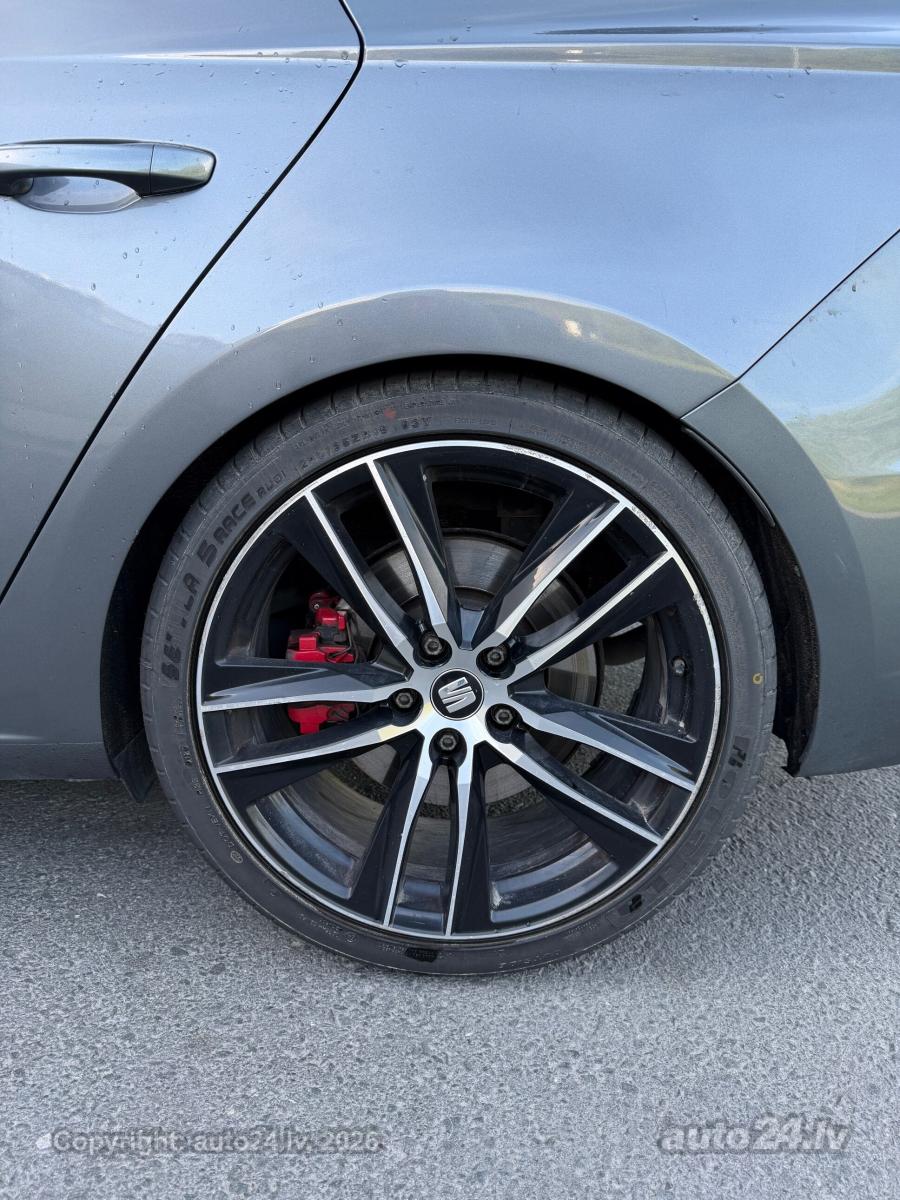 Grey SEAT Leon 2017 in Tallinn, with an engine capacity of 2.00 L and mileage of 201 thousand km for 16900 €, photo 6 on AUTOMOTO.COM.LV