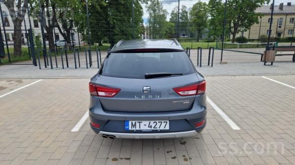 Pelēks SEAT Leon 2017 Jelgava, ar dzinēja tilpumu 2.00 L un nobraukumu 245 tūkst. km par 9400 €, foto 6 vietnē AUTOMOTO.COM.LV
