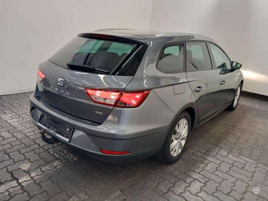 Pelēks SEAT Leon 2017 Viļņa, ar dzinēja tilpumu 1.40 L un nobraukumu 102 tūkst. km par 10880 €, foto 4 vietnē AUTOMOTO.COM.LV