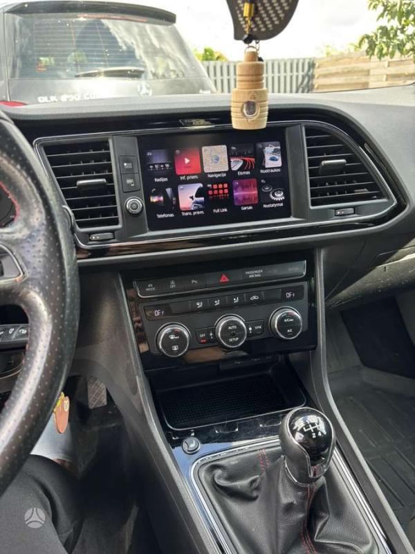 Grey SEAT Leon 2017 in Panevezys, with an engine capacity of 1.40 L and mileage of 244 thousand km for 9700 €, photo 4 on AUTOMOTO.COM.LV