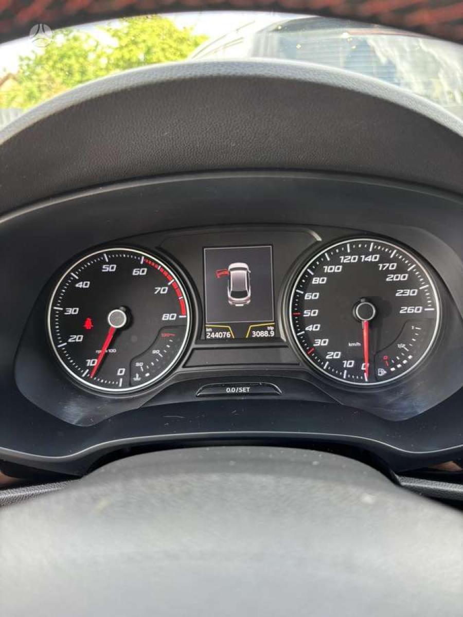 Pelēks SEAT Leon 2017 Panevēža, ar dzinēja tilpumu 1.40 L un nobraukumu 244 tūkst. km par 9700 €, foto 11 vietnē AUTOMOTO.COM.LV
