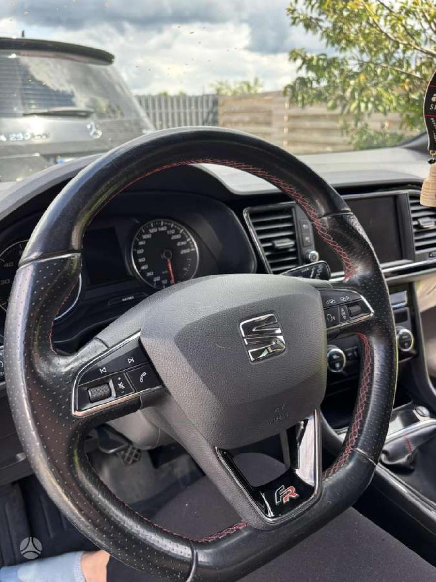 Pelēks SEAT Leon 2017 Panevēža, ar dzinēja tilpumu 1.40 L un nobraukumu 244 tūkst. km par 9700 €, foto 13 vietnē AUTOMOTO.COM.LV