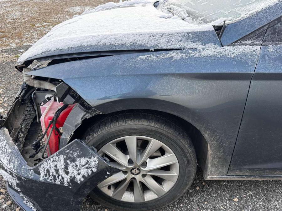 Grey SEAT Leon 2018 in Riga, with an engine capacity of 1.60 L and mileage of 251 thousand km for 4630 €, photo 10 on AUTOMOTO.COM.LV