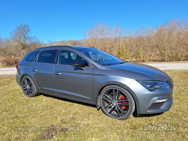 Pelēks SEAT Leon 2018 Hāpsalu, ar dzinēja tilpumu 2.00 L un nobraukumu 84 tūkst. km par 20500 €, foto 3 vietnē AUTOMOTO.COM.LV