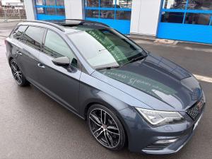 Grey SEAT Leon 2019 in Kaunas, with an engine capacity of 2.00 L and mileage of 78 thousand km for 25439 €, photo 3 on AUTOMOTO.COM.LV