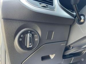 Grey SEAT Leon 2019 in Taurage, with an engine capacity of 1.60 L and mileage of 220 thousand km for 8500 €, photo 11 on AUTOMOTO.COM.LV