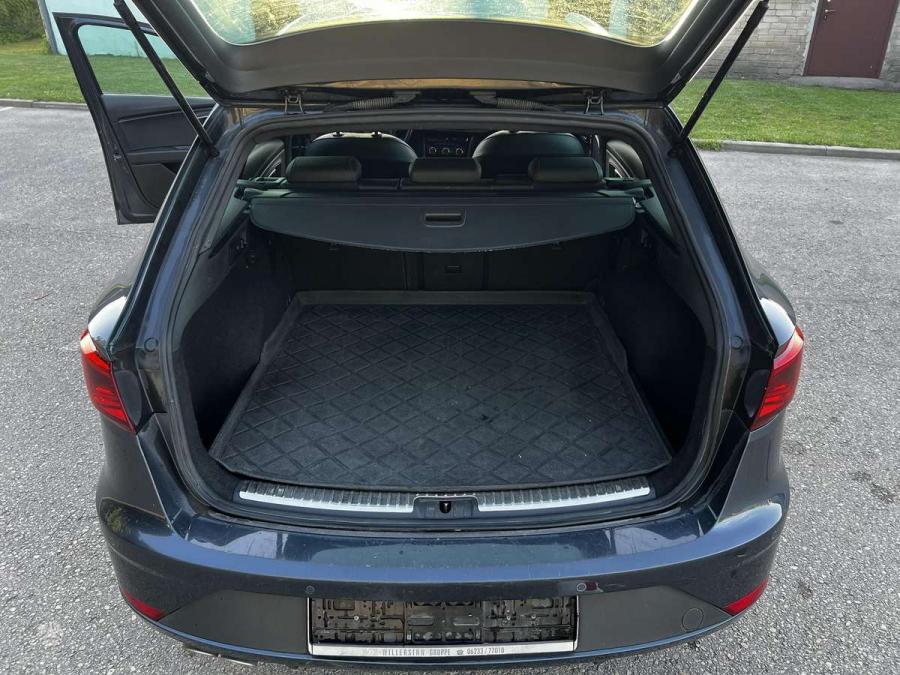 Grey SEAT Leon 2019 in Utena, with an engine capacity of 1.97 L and mileage of 289 thousand km for 8650 €, photo 14 on AUTOMOTO.COM.LV