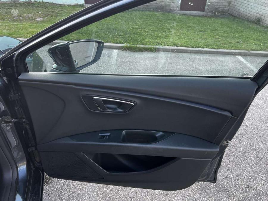 Grey SEAT Leon 2019 in Utena, with an engine capacity of 1.97 L and mileage of 289 thousand km for 8650 €, photo 23 on AUTOMOTO.COM.LV