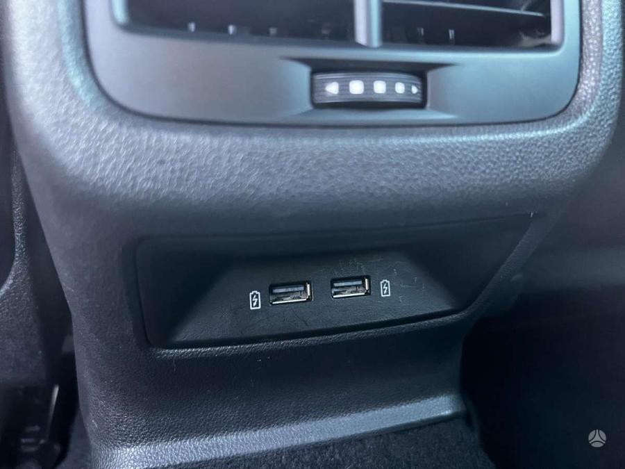 Grey SEAT Leon 2019 in Utena, with an engine capacity of 1.97 L and mileage of 289 thousand km for 8650 €, photo 26 on AUTOMOTO.COM.LV