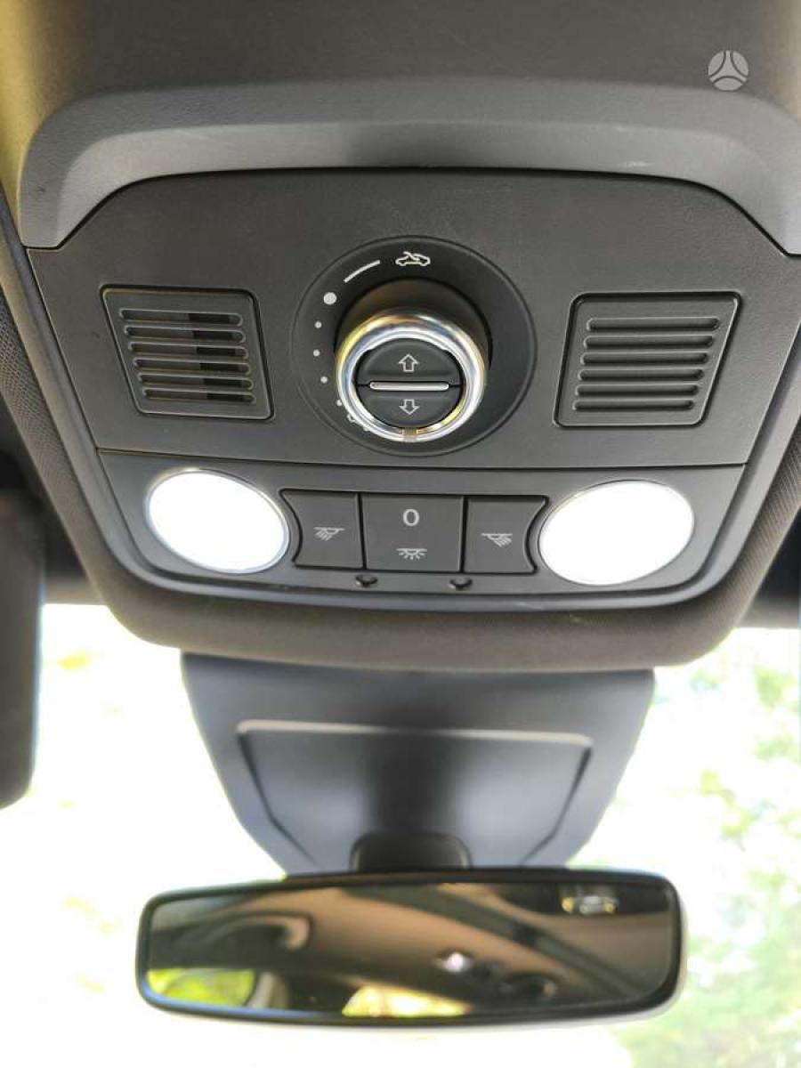 Pelēks SEAT Leon 2019 Viļņa, ar dzinēja tilpumu 1.50 L un nobraukumu 119 tūkst. km par 15400 €, foto 24 vietnē AUTOMOTO.COM.LV