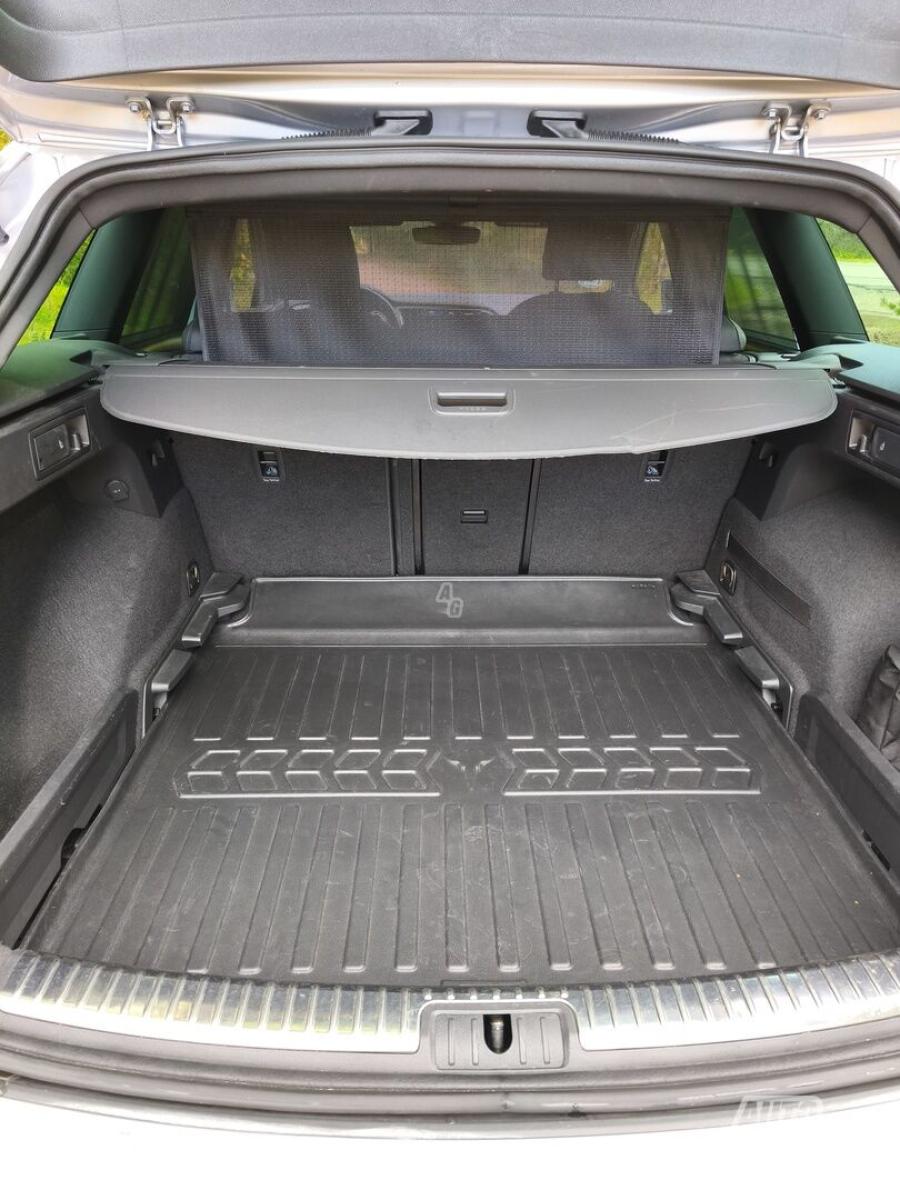 Grey SEAT Leon 2019 in Vilnius, with an engine capacity of 1.50 L and mileage of 119 thousand km for 15400 €, photo 18 on AUTOMOTO.COM.LV