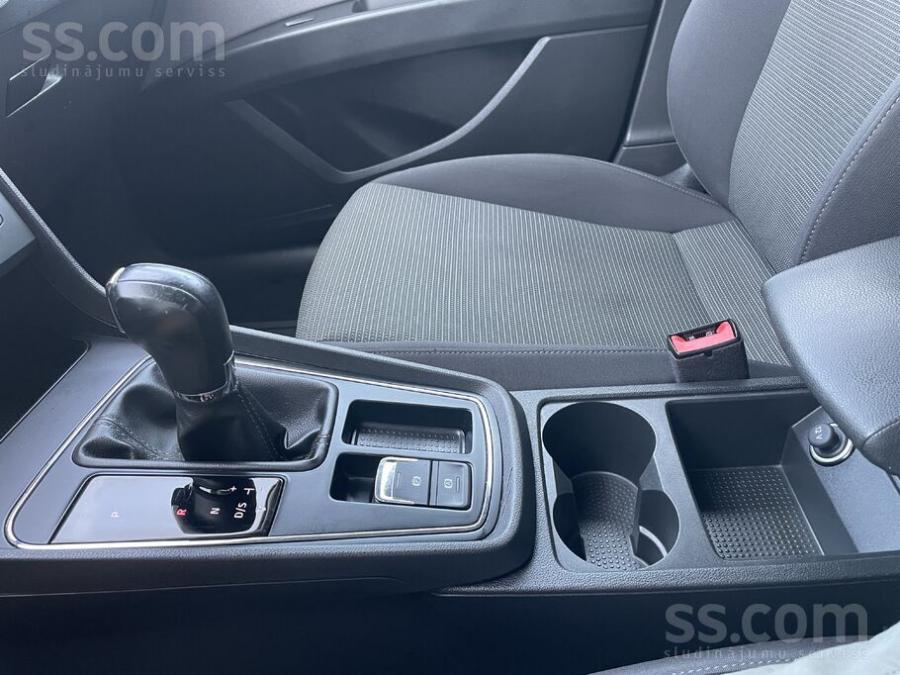 Pelēks SEAT Leon 2019 Talsi, ar dzinēja tilpumu 1.60 L un nobraukumu 217 tūkst. km par 7700 €, foto 24 vietnē AUTOMOTO.COM.LV