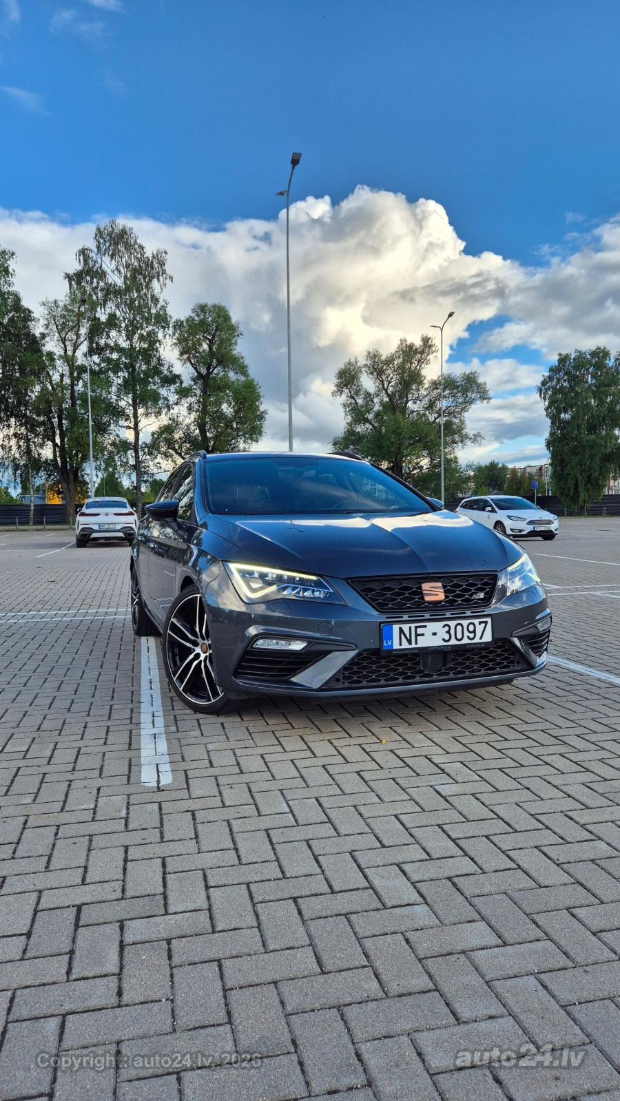 Pelēks SEAT Leon 2019 Rīga, ar dzinēja tilpumu 2.00 L un nobraukumu 98 tūkst. km par 17250 €, foto 1 vietnē AUTOMOTO.COM.LV