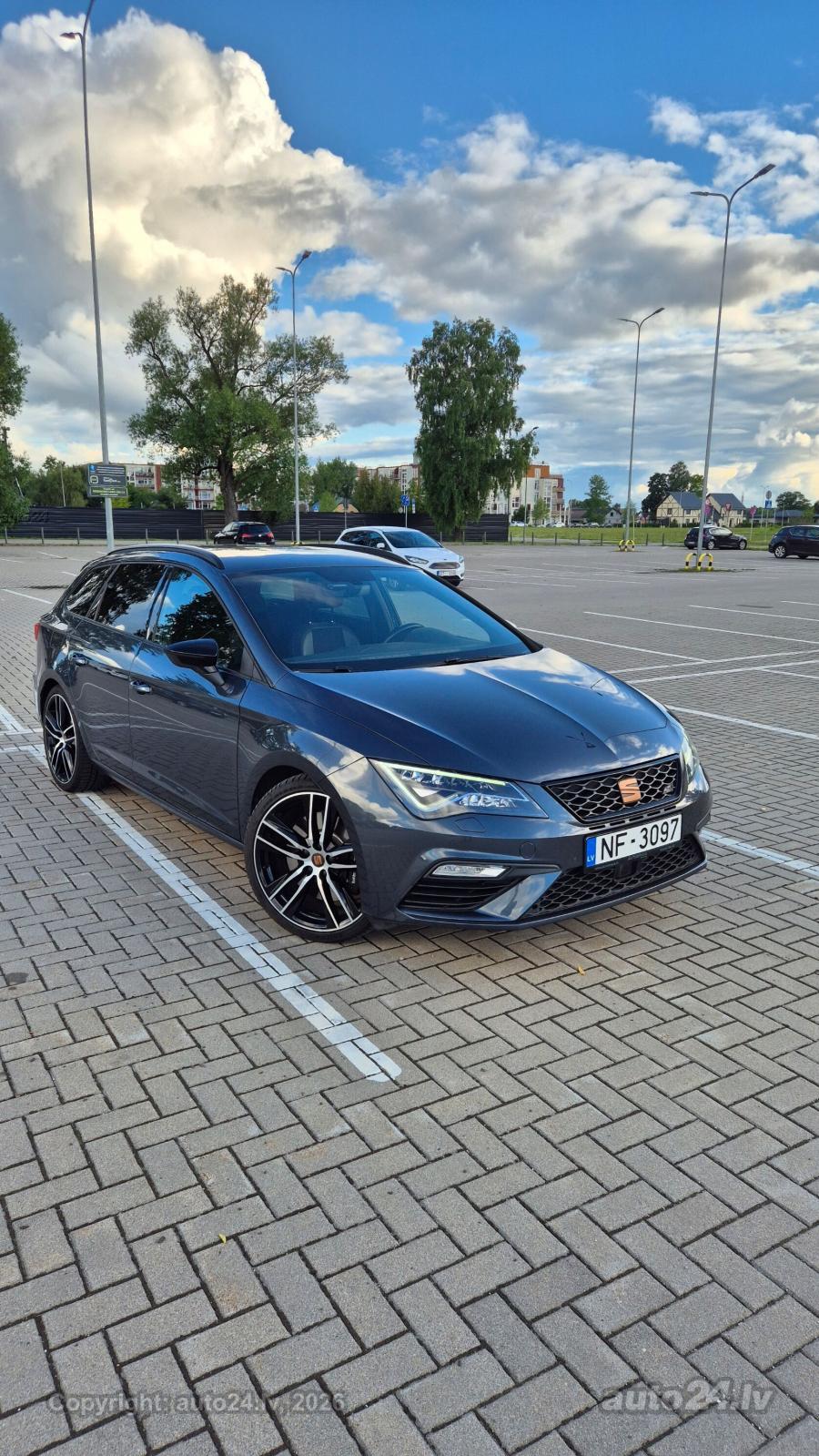 Pelēks SEAT Leon 2019 Rīga, ar dzinēja tilpumu 2.00 L un nobraukumu 98 tūkst. km par 17250 €, foto 3 vietnē AUTOMOTO.COM.LV