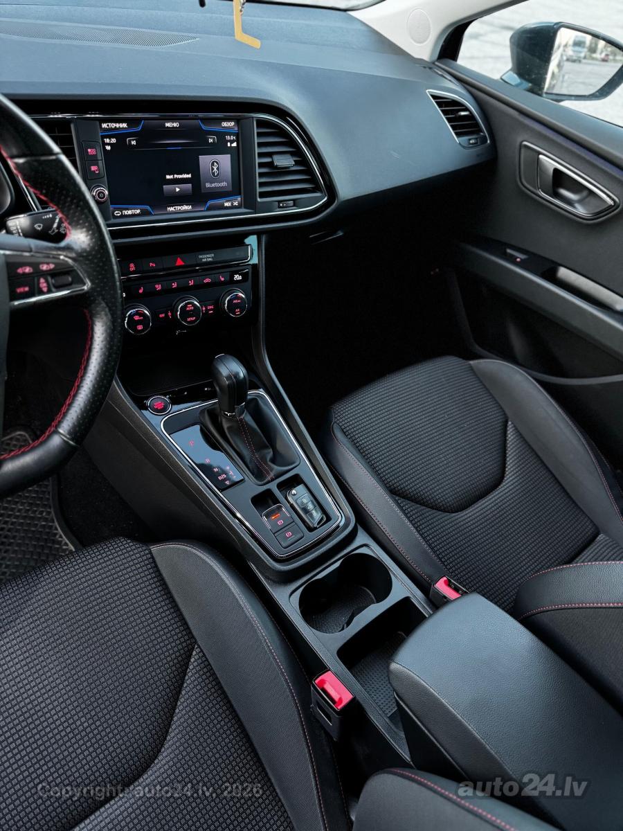 Grey SEAT Leon 2019 in Tallinn, with an engine capacity of 2.00 L and mileage of 113 thousand km for 14200 €, photo 9 on AUTOMOTO.COM.LV