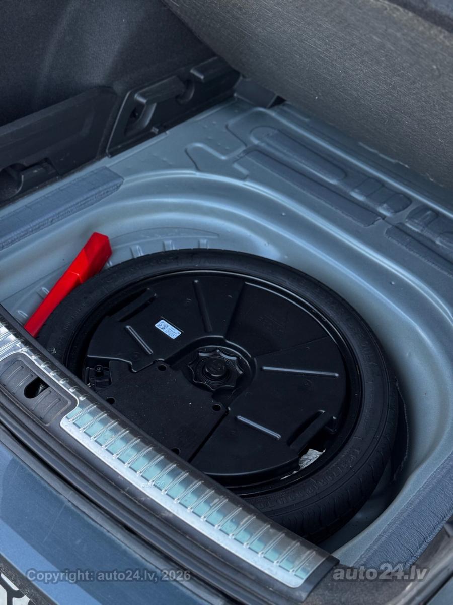 Grey SEAT Leon 2019 in Tallinn, with an engine capacity of 2.00 L and mileage of 113 thousand km for 14200 €, photo 14 on AUTOMOTO.COM.LV