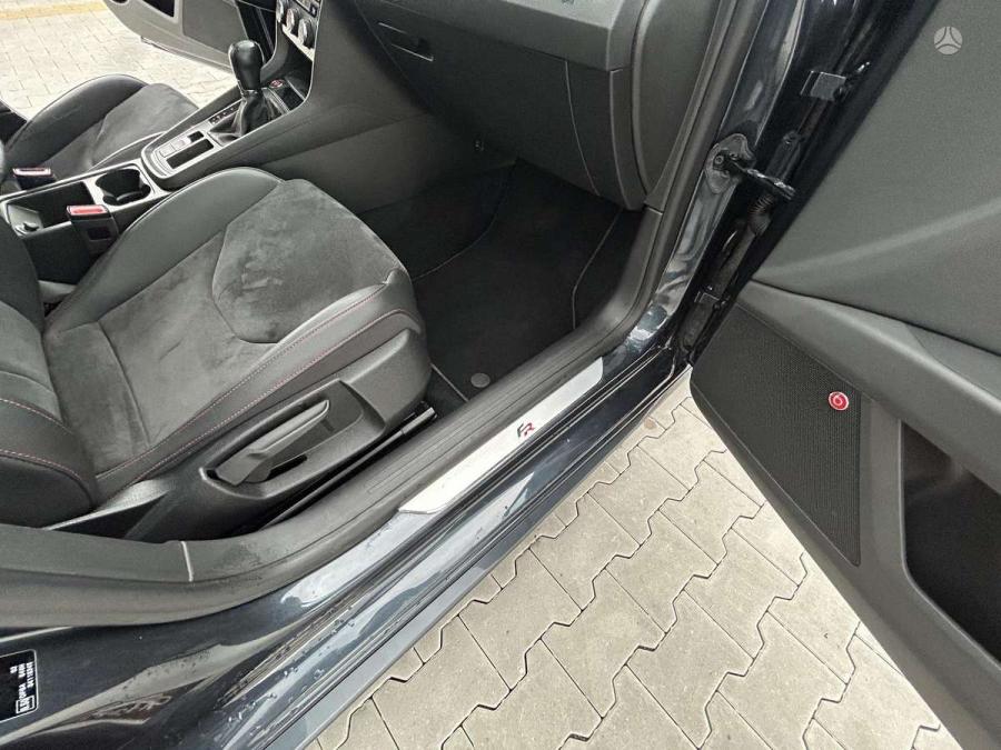 Pelēks SEAT Leon 2020 Kauņa, ar dzinēja tilpumu 1.97 L un nobraukumu 202 tūkst. km par 13400 €, foto 24 vietnē AUTOMOTO.COM.LV