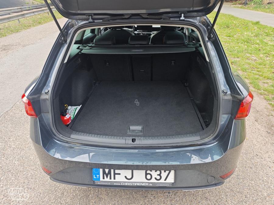 Grey SEAT Leon 2021 in Ukmerge, with an engine capacity of 2.00 L and mileage of 106 thousand km for 18900 €, photo 12 on AUTOMOTO.COM.LV