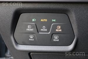 Pelēks SEAT Leon 2021 Rīga, ar dzinēja tilpumu 1.50 L un nobraukumu 64 tūkst. km par 17990 €, foto 26 vietnē AUTOMOTO.COM.LV