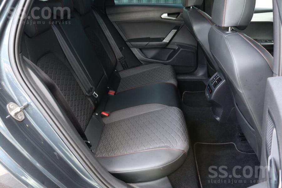 Pelēks SEAT Leon 2021 Rīga, ar dzinēja tilpumu 1.50 L un nobraukumu 64 tūkst. km par 17990 €, foto 29 vietnē AUTOMOTO.COM.LV