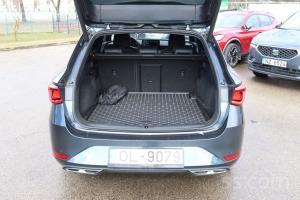 Pelēks SEAT Leon 2021 Rīga, ar dzinēja tilpumu 1.50 L un nobraukumu 64 tūkst. km par 17990 €, foto 32 vietnē AUTOMOTO.COM.LV
