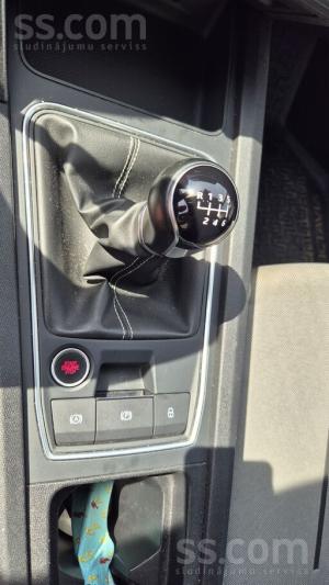 Grey SEAT Leon 2021 in Riga, with an engine capacity of 1.50 L and mileage of 200 thousand km for 13100 €, photo 10 on AUTOMOTO.COM.LV