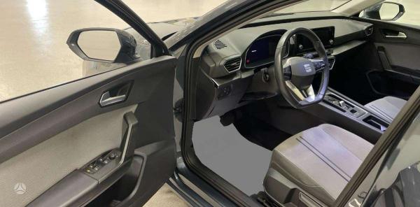 Grey SEAT Leon 2021 in Vilnius, with an engine capacity of 1.50 L and mileage of 65 thousand km for 16215 €, photo 8 on AUTOMOTO.COM.LV