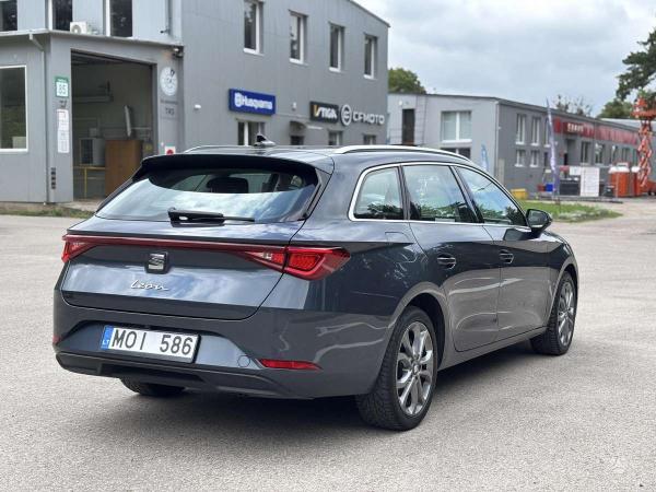 Grey SEAT Leon 2021 in Druskininkai, with an engine capacity of 1.50 L and mileage of 59 thousand km for 14500 €, photo 5 on AUTOMOTO.COM.LV